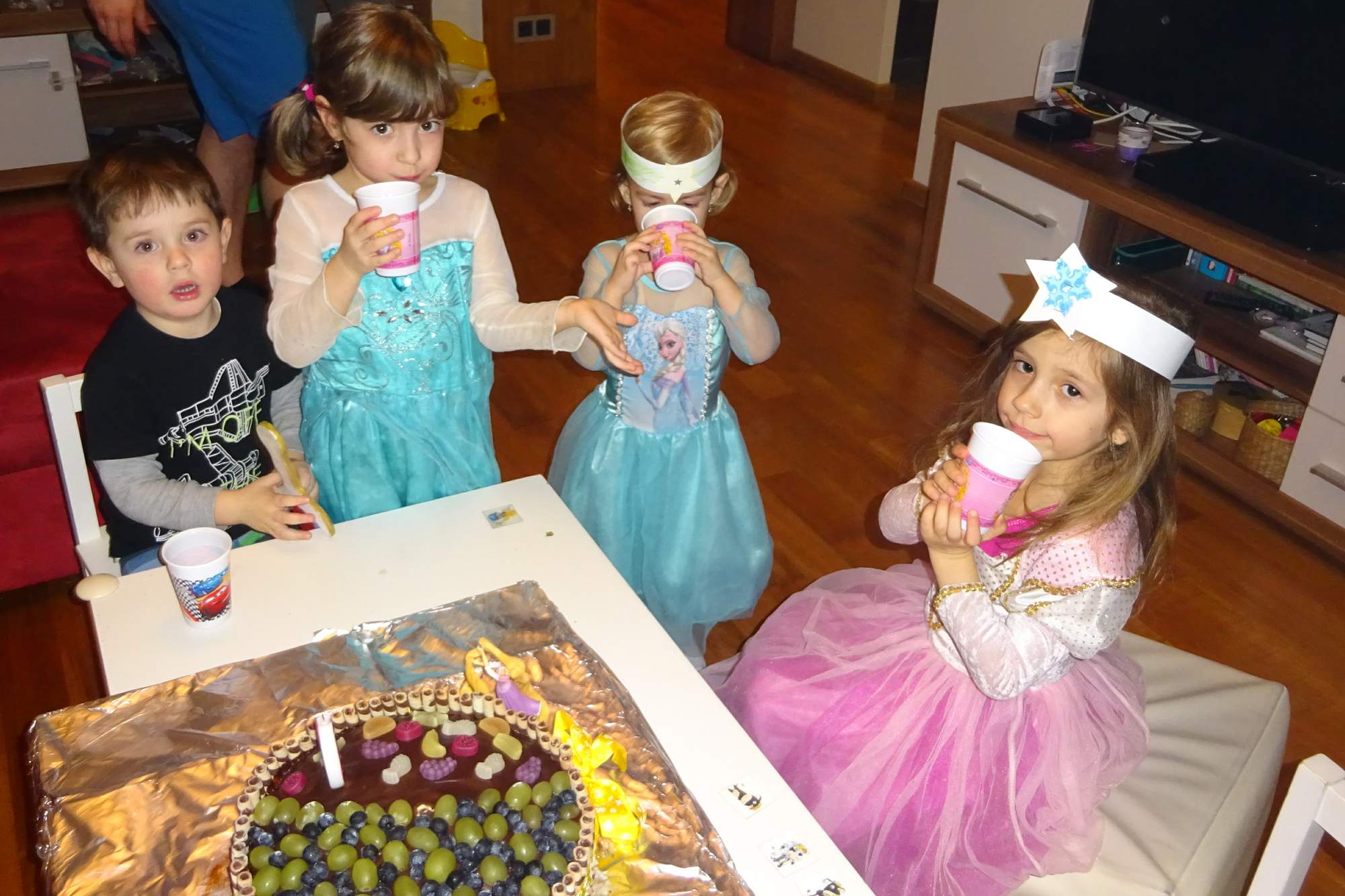 Klárky 6.narozeniny – anetkahollanova – album on Rajče